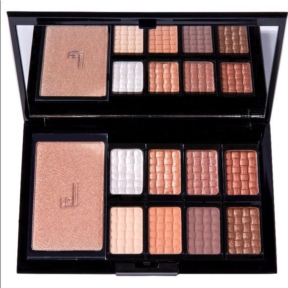 Doucce | Makeup | Doucce Freematic Eyeshadow Pro Palette In Nude | Poshmark